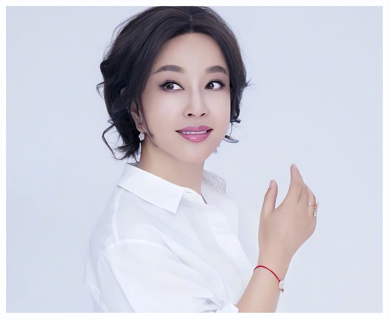 The Controversy of Celebrity Calligraphy: Talent or Hype? - iMedia