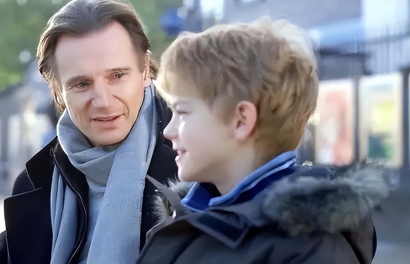 The power of love and growth in adversity, "Love Actually" explores the ...