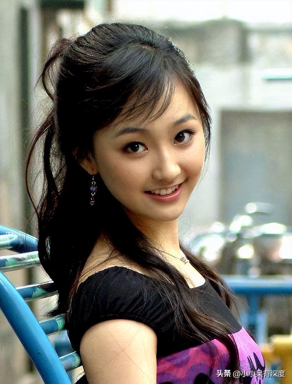 The 47-year-old Yu Zhen's wife Xin Yue is quite extravagant. Xin Yue is ...