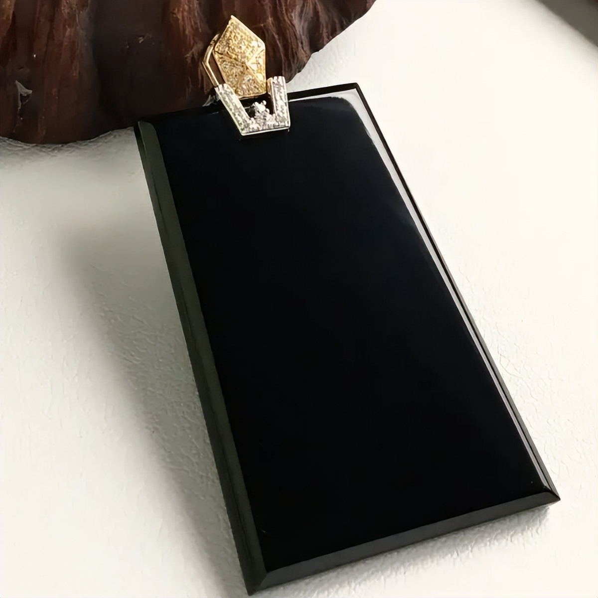 The difference between Mo Cui and Wuji Jadeite - iNEWS