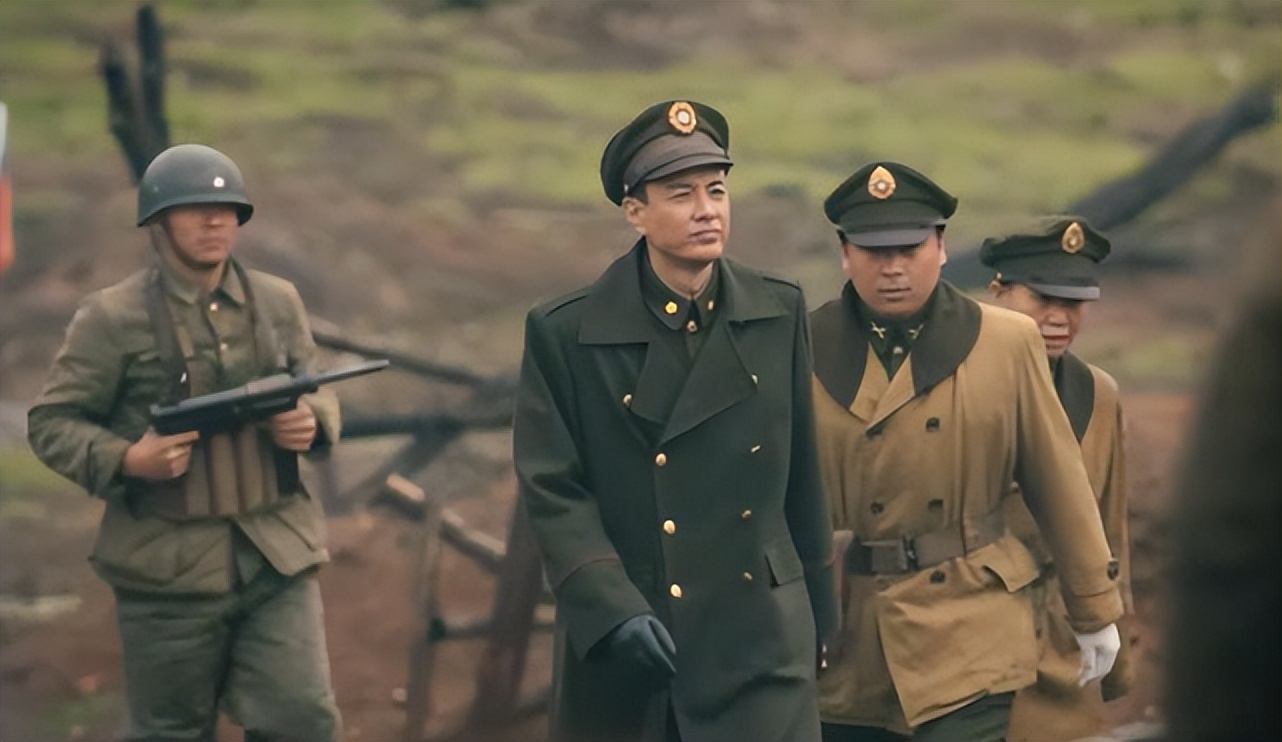 The Huangpu lineage couldn't beat the wild way, Du Yuming and Su Yu met on a narrow road, and ...