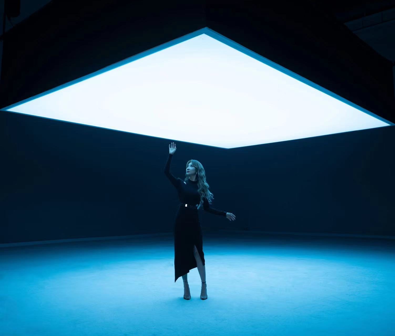 Naiwan: Rendering fantasy flowers in reality - iNEWS