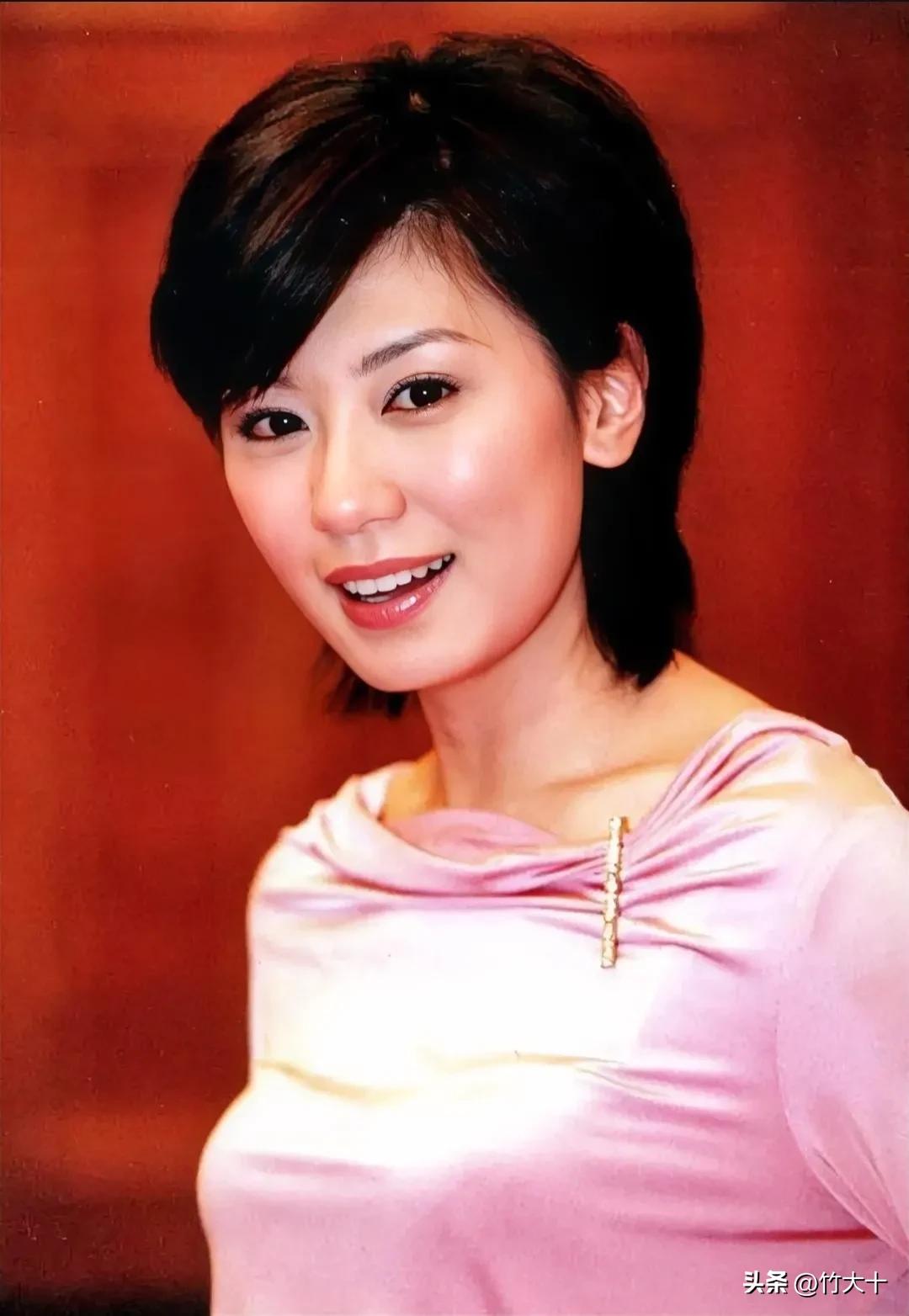 Actor Jia Jingwen, 12 photos of her life, pure and playful, generous ...
