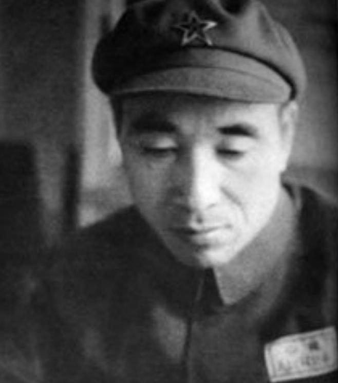 In 1927, Chen Geng commanded Lin Biao to fight. After being refuted by Lin Biao, Chen Geng ...