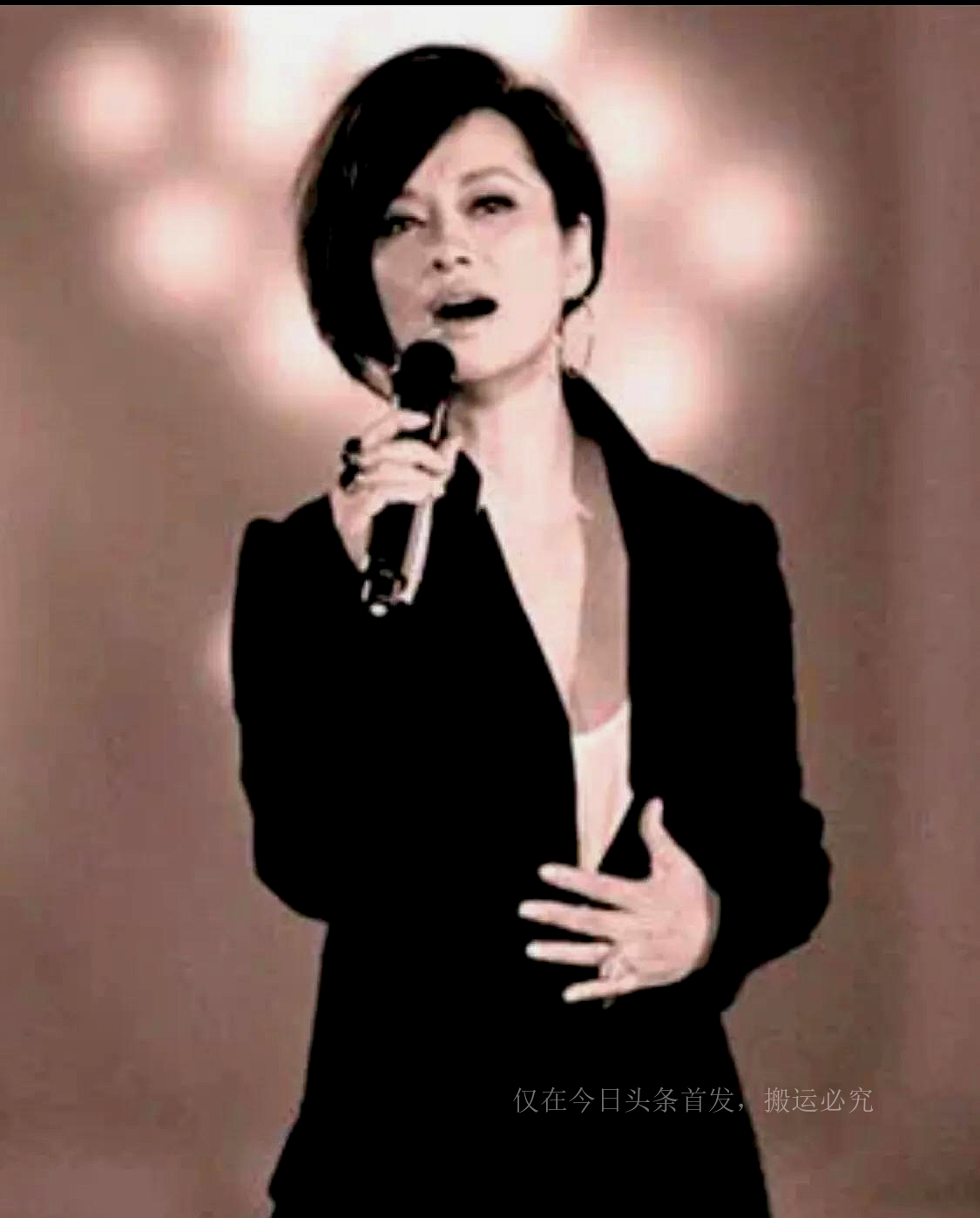 The current situation of the 60-year-old singing queen Mao Amin has ...