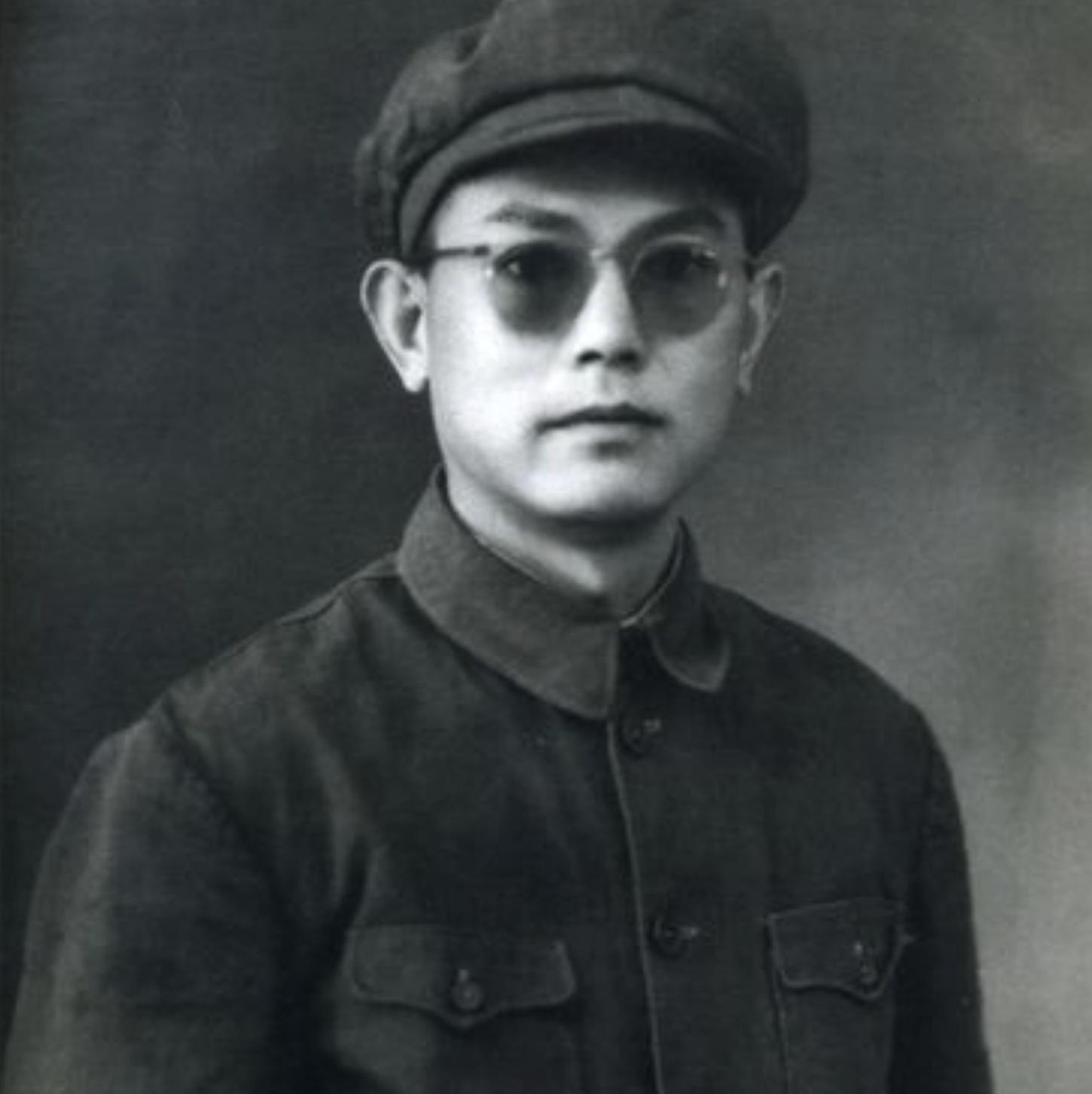 Li Xiannian went to the toilet, Chen Xilian followed him in and asked a ...