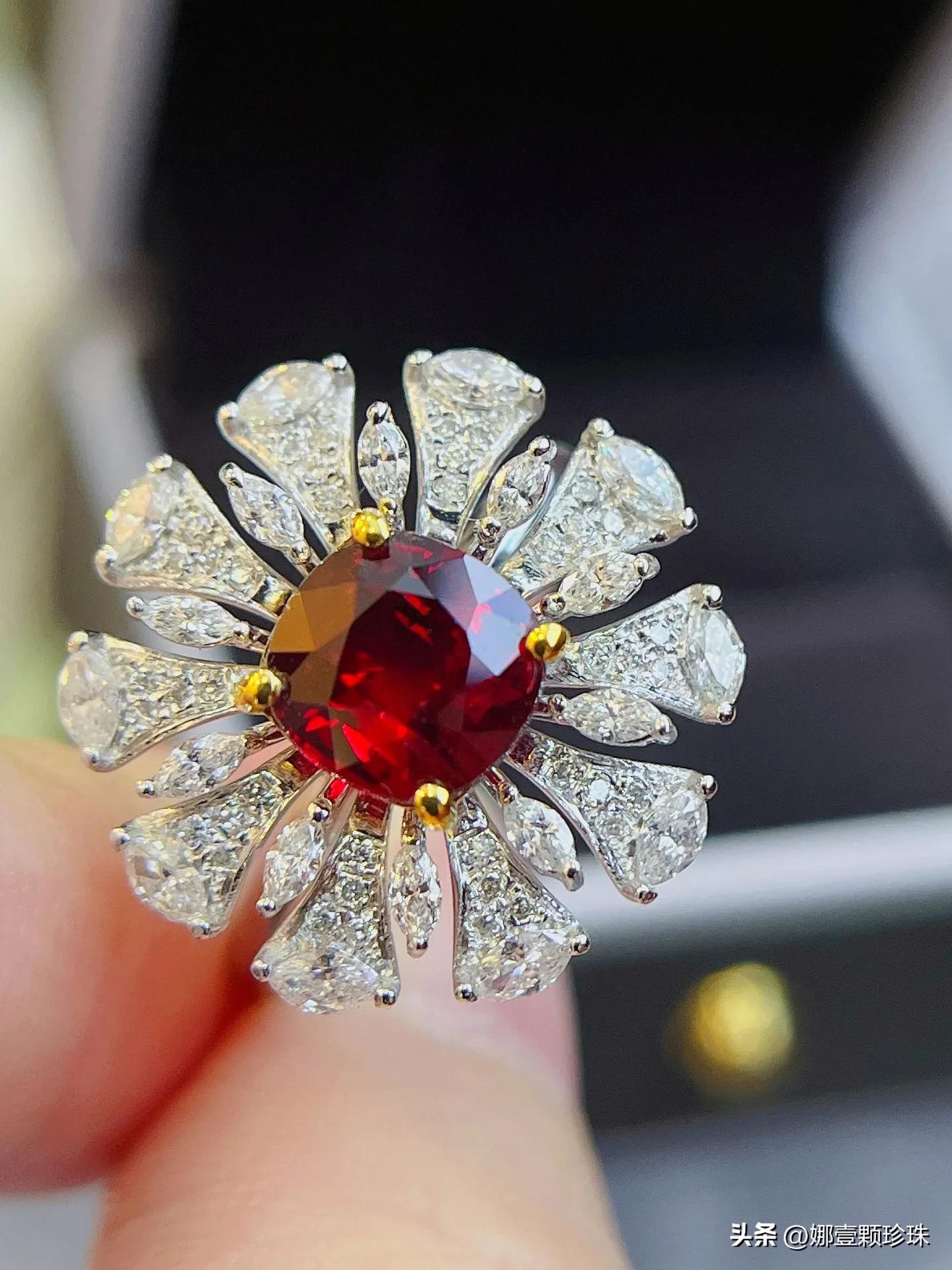 Burn-free pigeon blood red ring - iNEWS