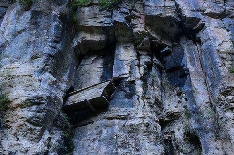 "What is the mystery of the ancient hanging coffin that spent 400,000 to find the answer"?Have ...