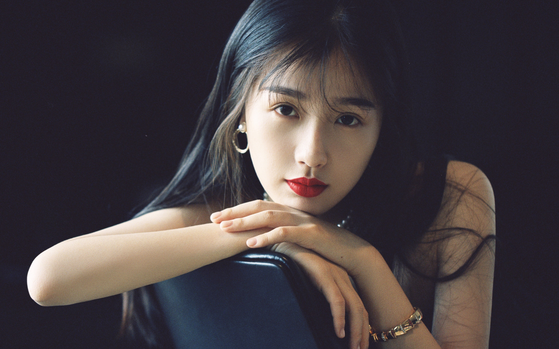 Entertainment Comments: Di Lieba, Li Xian, Yu Shuxin, Aaron Kwok, Wu ...