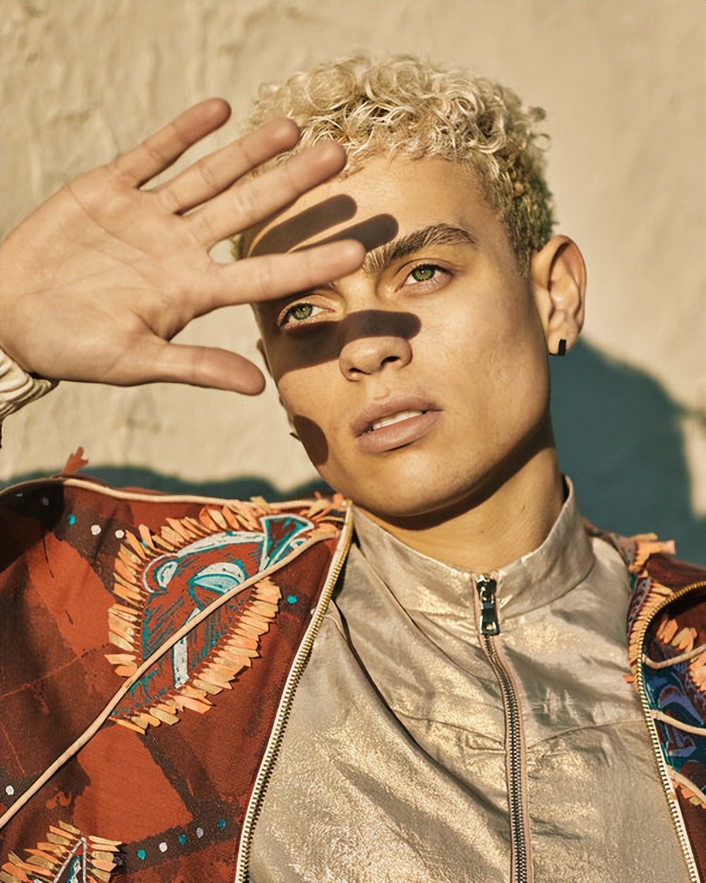 World-class fashion photographer Timothy Smith works appreciation - iNEWS