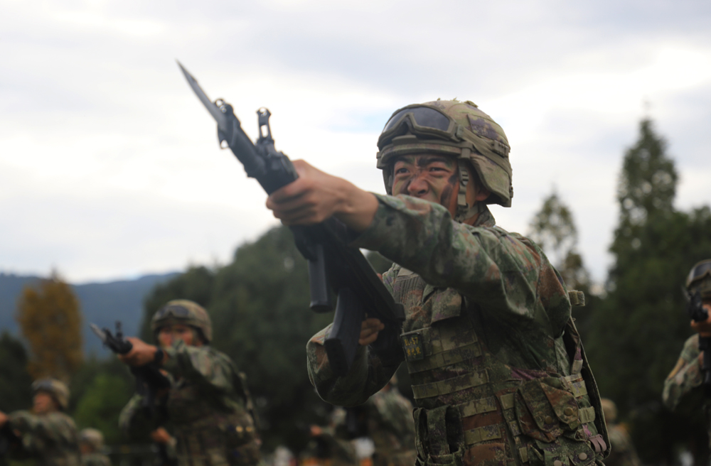 Western Yunnan Plateau: Carry out assassination and fighting training ...