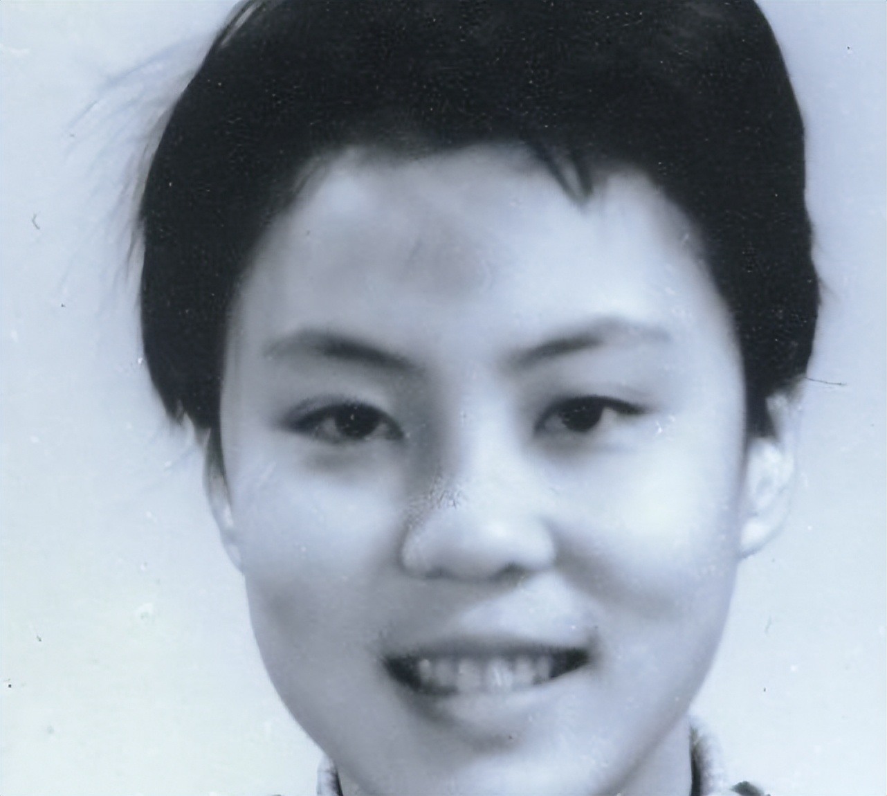 29 years ago, Zhu Ling, a talented woman from Tsinghua University, was ...