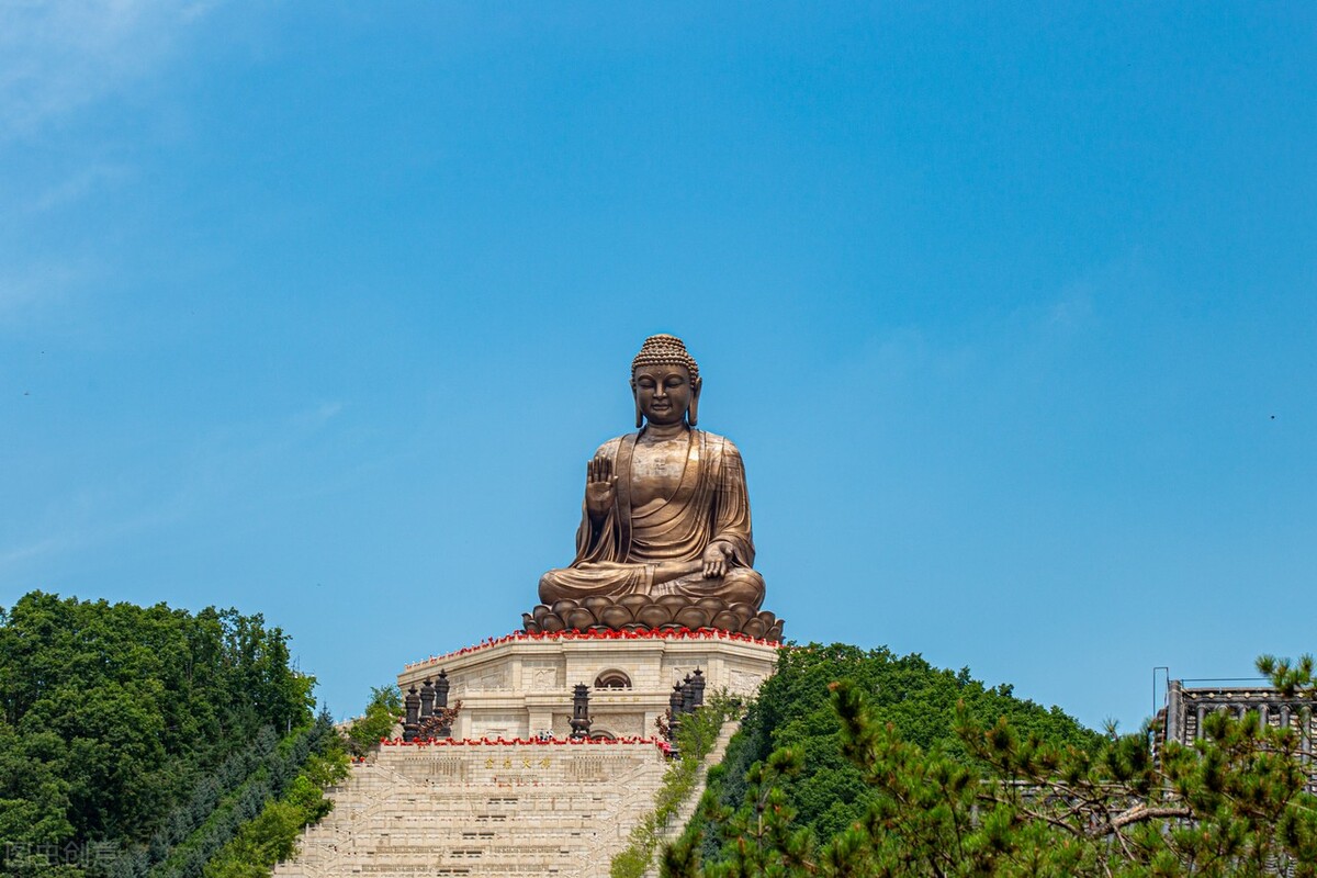 The sky is auspicious, and the fortune is more and more prosperous.Good ...