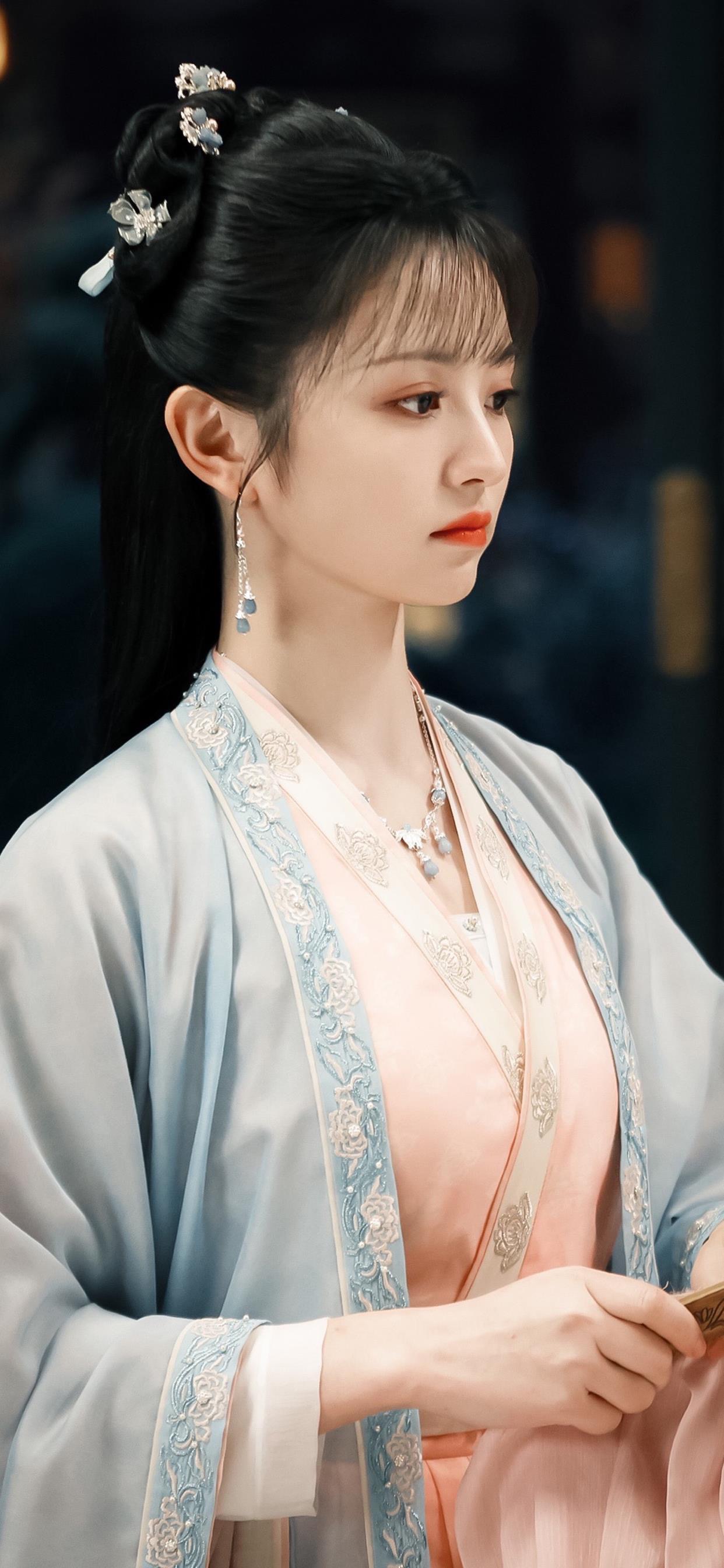 Tian Xiwei (Xiwei Tian) - the charming beauty - iNEWS