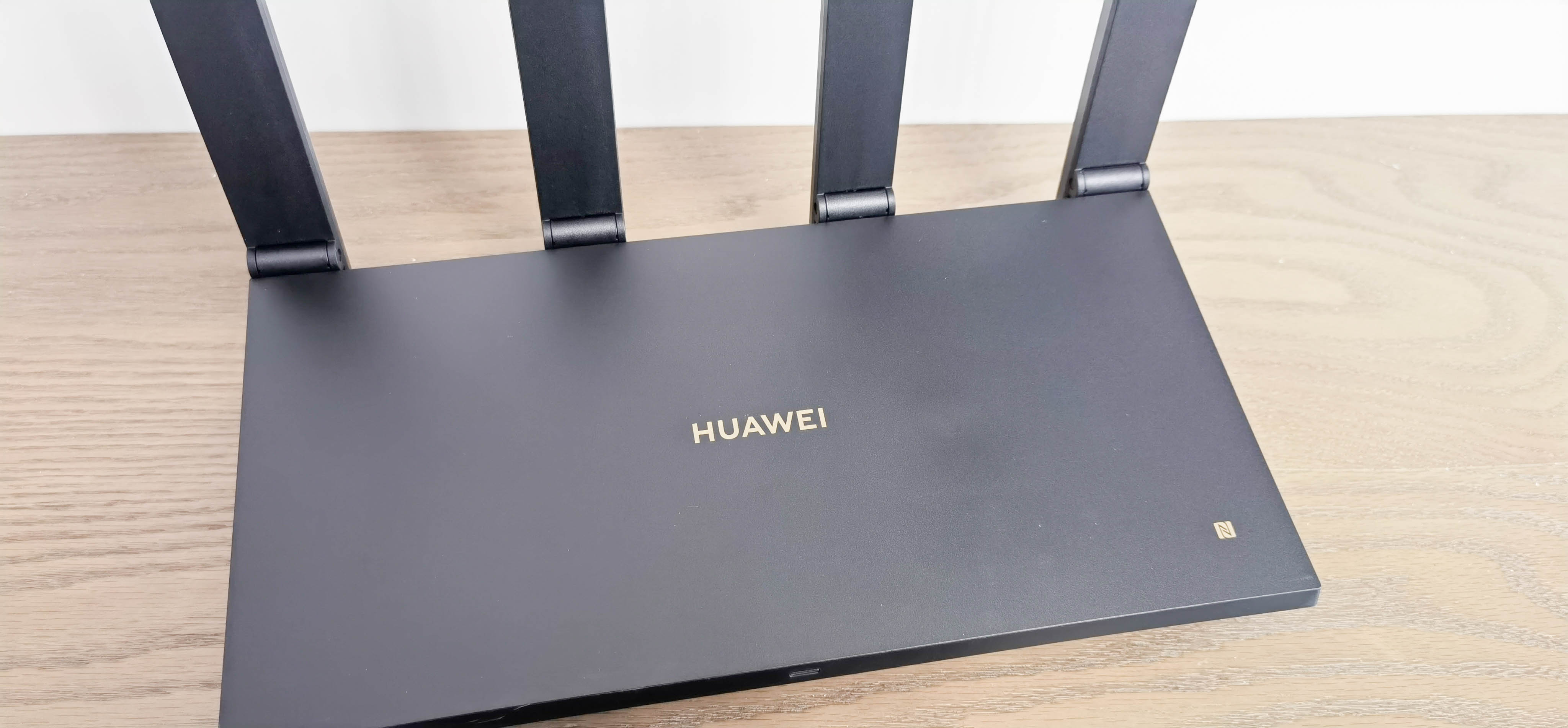 The first Harmony router, a Huawei AX6 perfectly covers the three ...