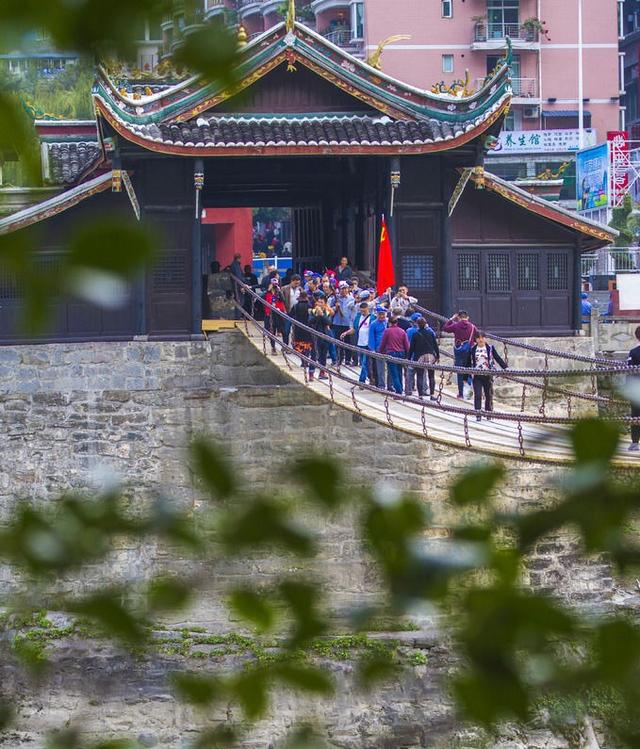 The 40-ton Luding Bridge has a history of more than 300 years; it was ...
