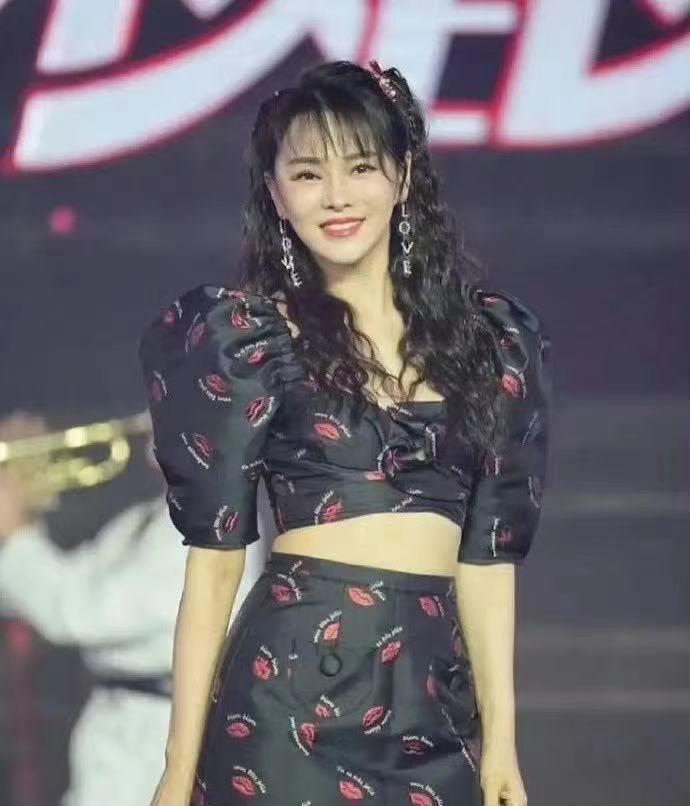 With money and time, how come Lu Yi's wife Bao Lei still ages so fast ...