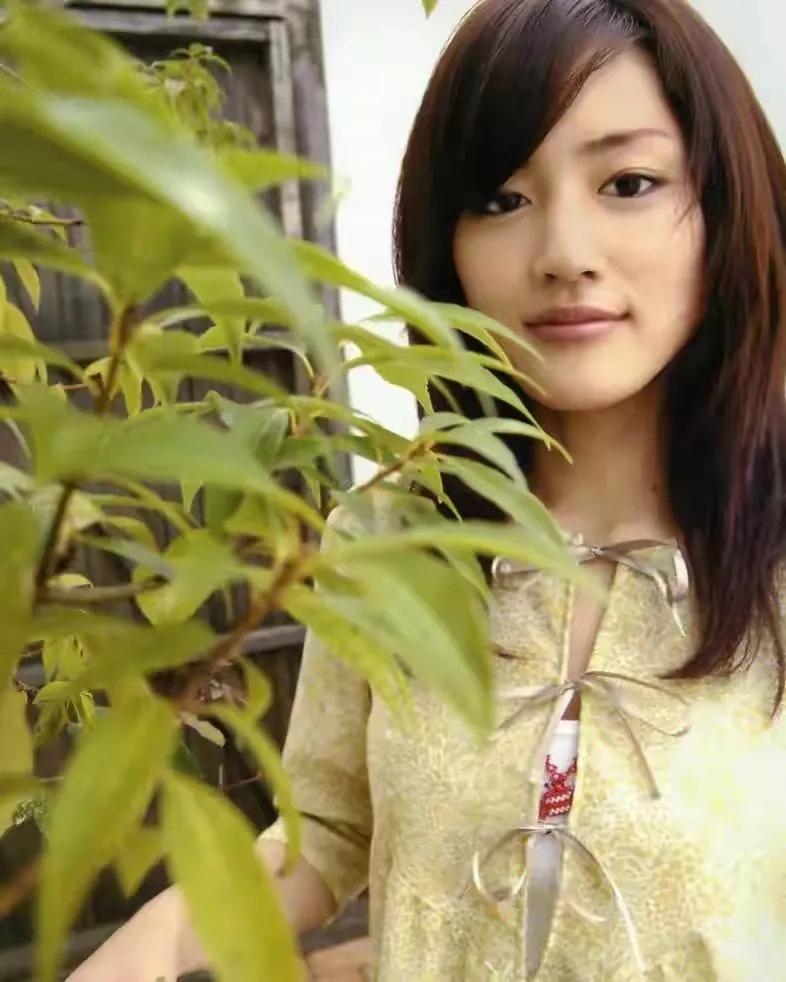 Ayase Haruka is so beautiful - iNEWS