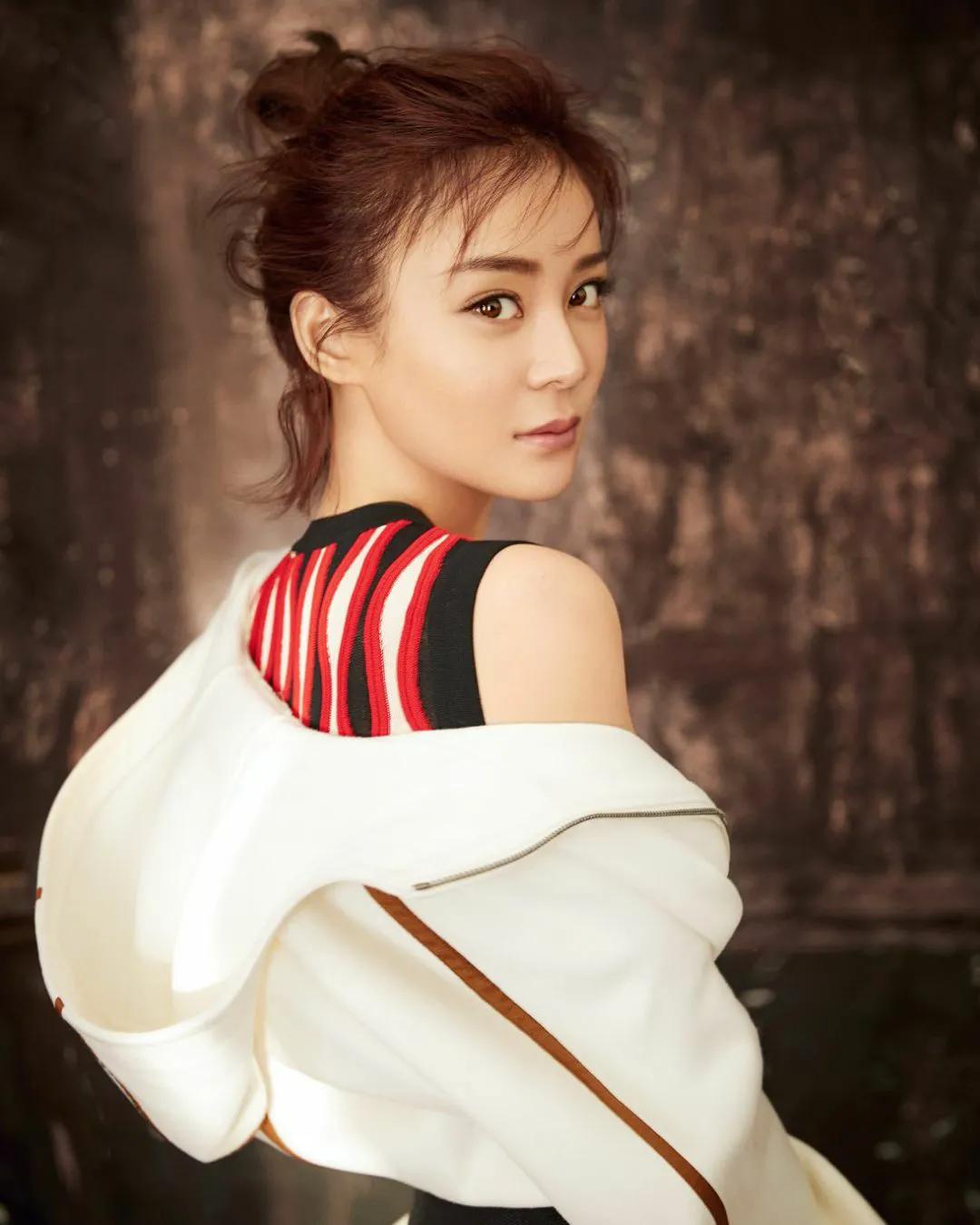 The actor of the goddess Ren Yingying in "Swordsman"-the famous actor ...