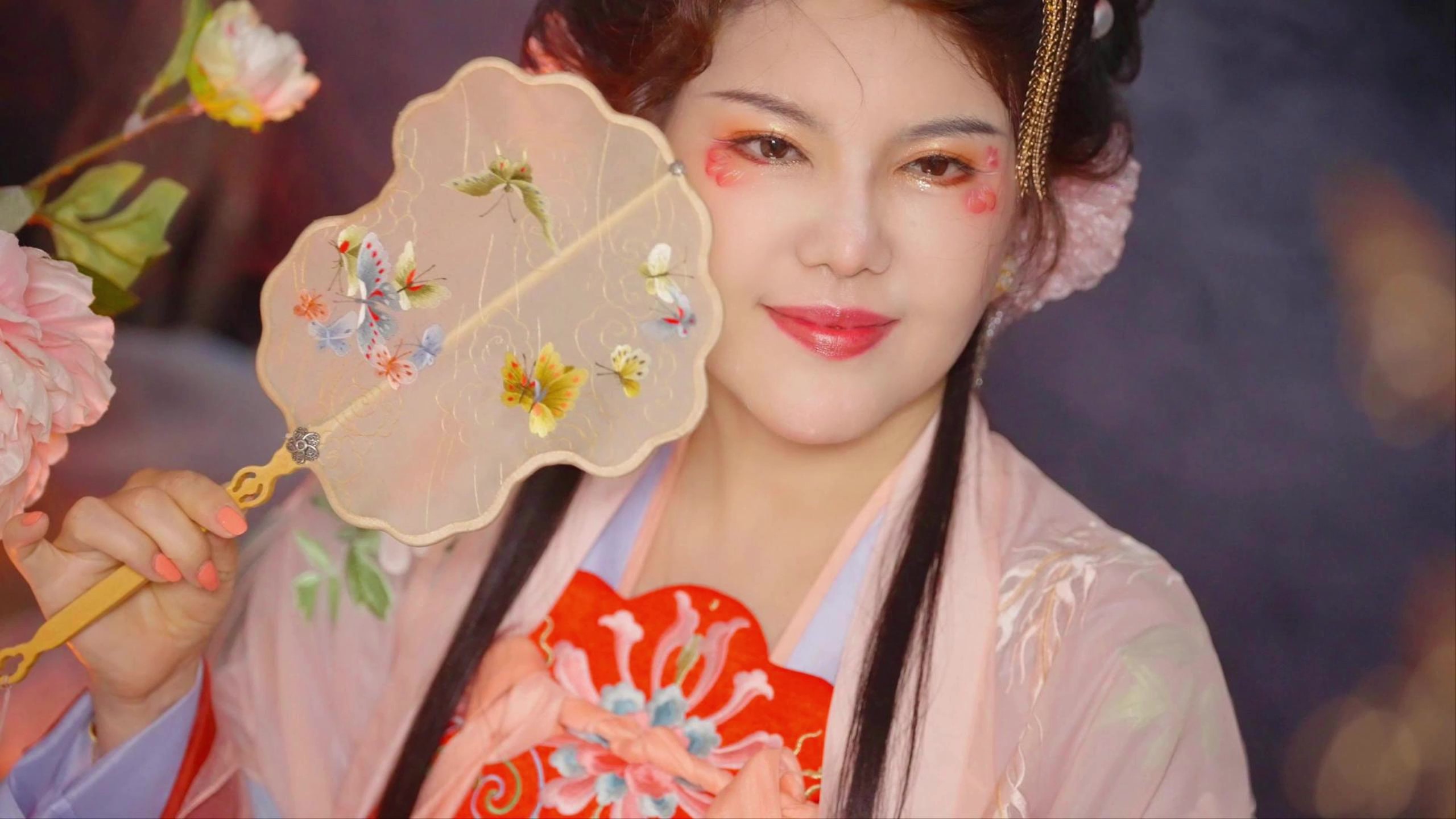 The MV of "Hua Yue Yin" is freshly released - iNEWS