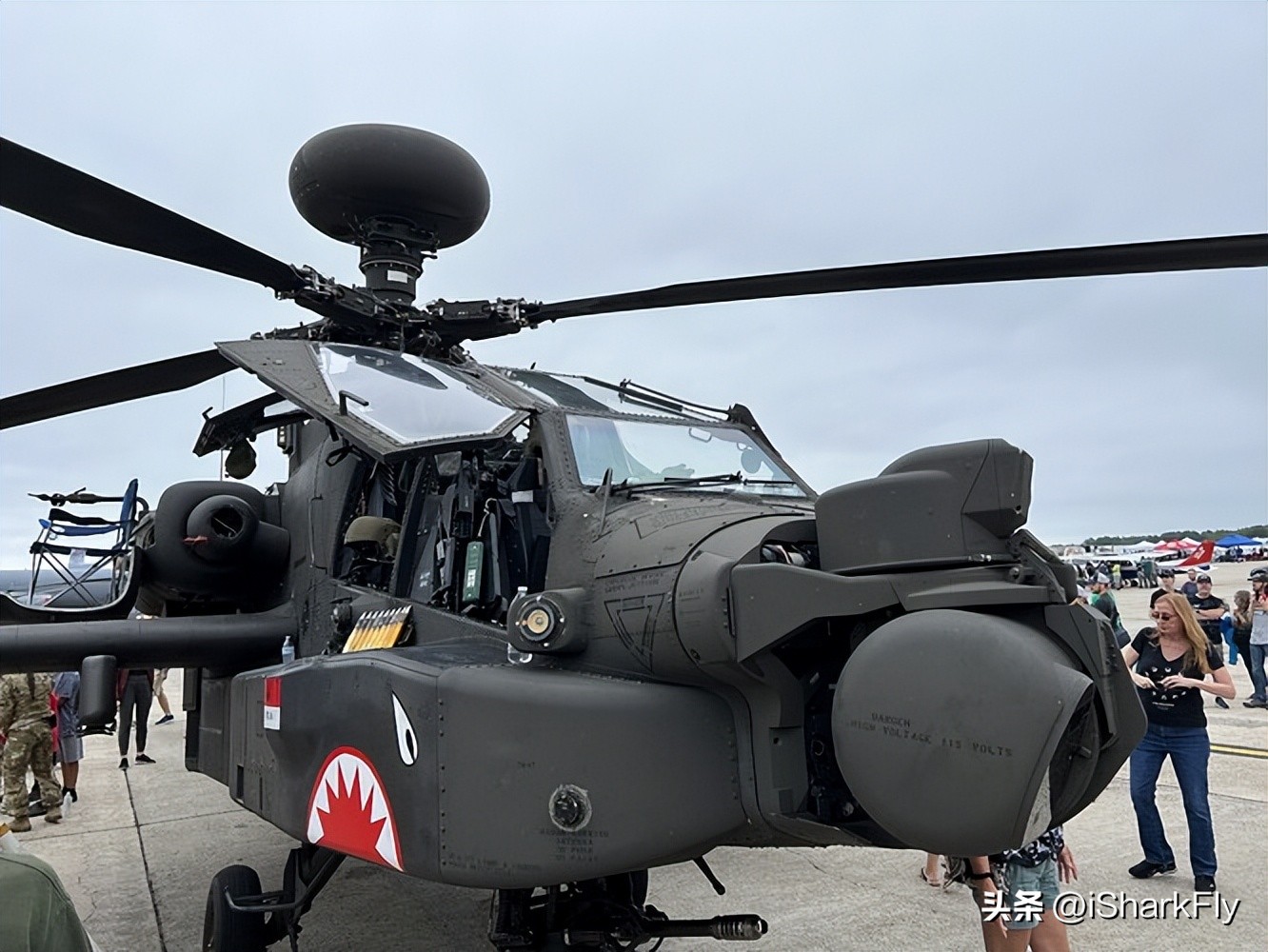 Take a closer look at the Apache at the U.S. East Air Show - iMedia