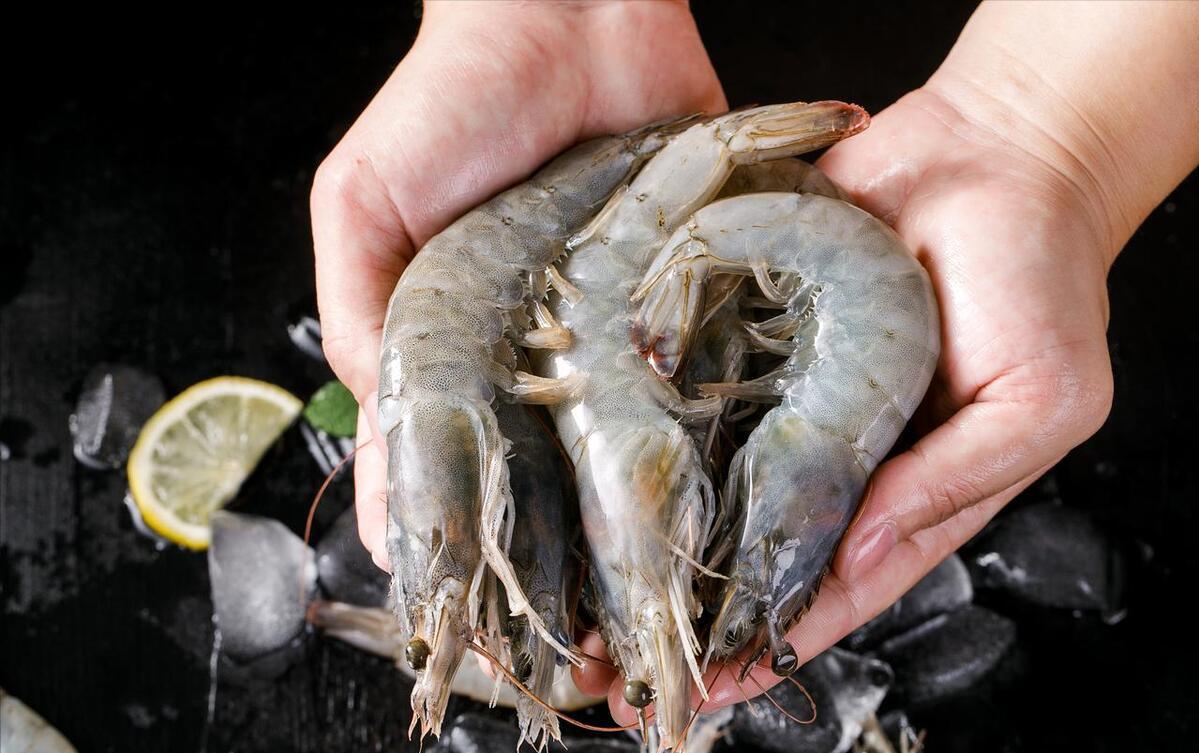 When buying prawns, choose straight or curved? An old fisherman reveals ...