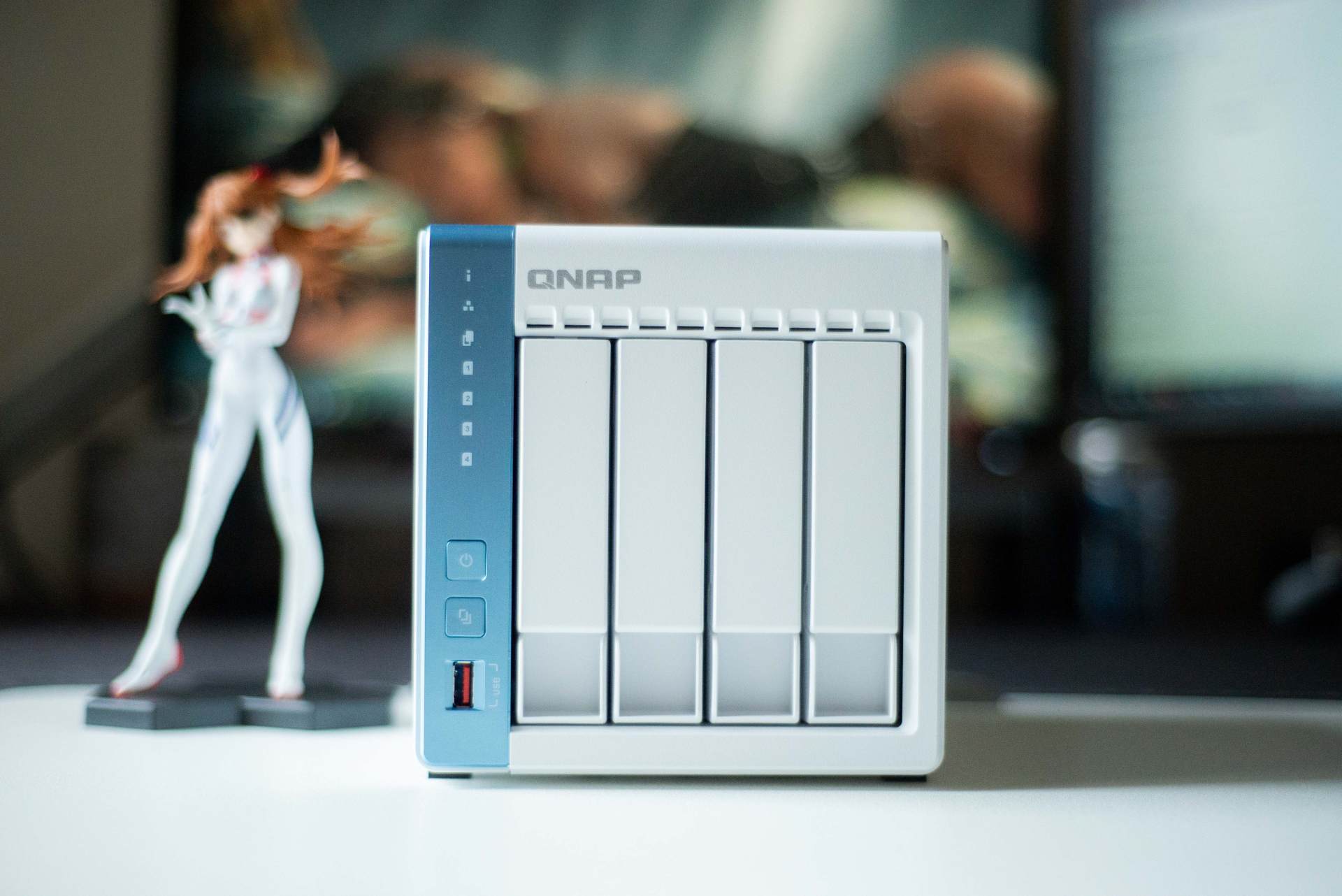 Simple and easy to use, good looks, I would like to call it a four-disk ...