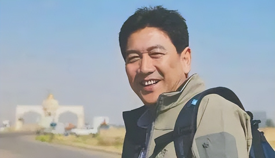 Shui Junyi: Abandoning his bad wife and turning to marry Yang Di, who ...