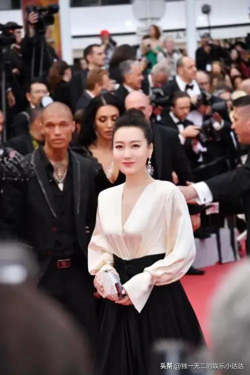 Female singer Tan Jing: The story of chasing dreams with music! - iMedia