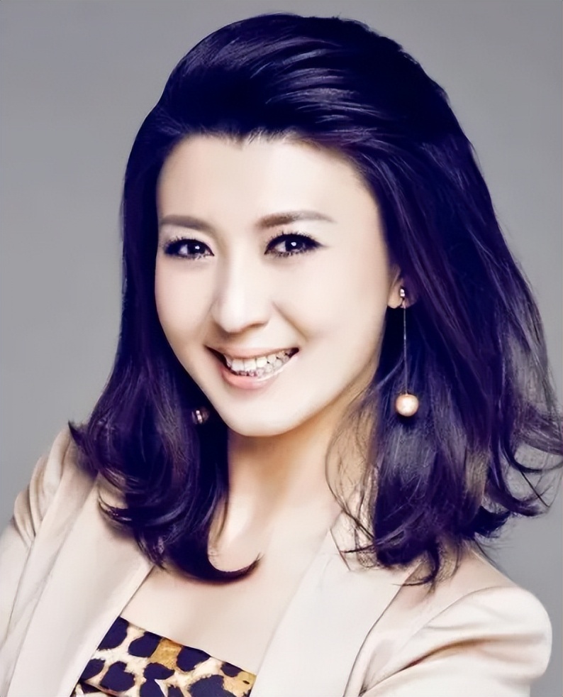In 2017, 45-year-old Yan Xuejing became a grandmother, but she was ...