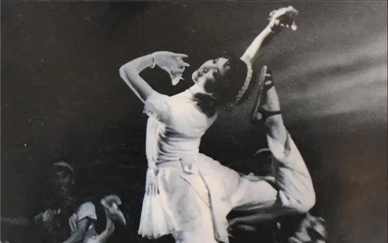 After the death of Lin Biao's son Lin Liguo, he left behind a beautiful ...