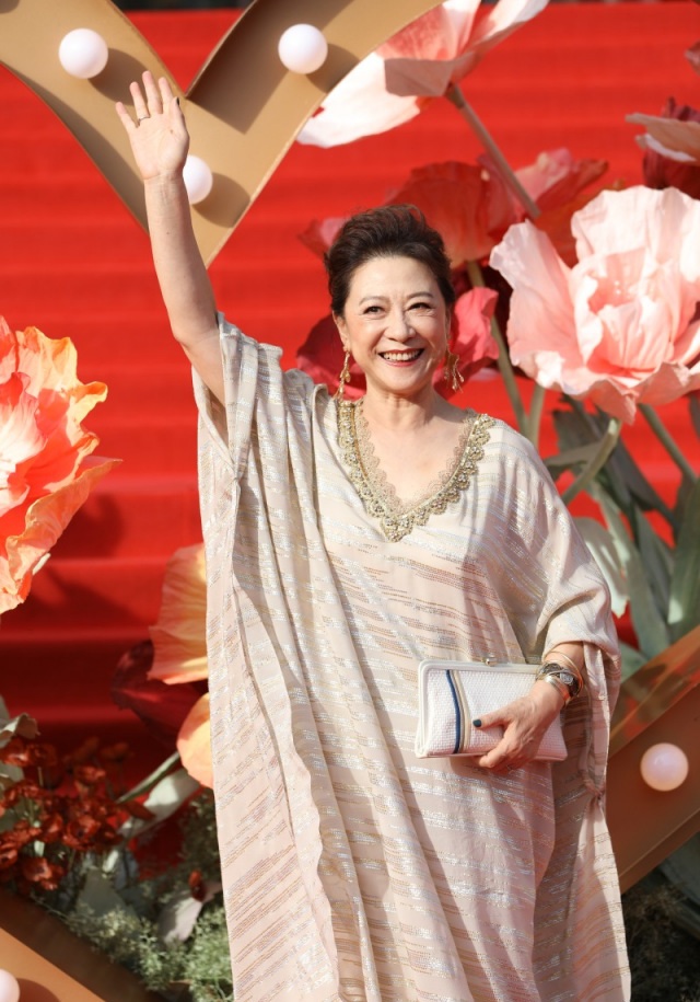 Lushan Film Festival: The most pleasing red carpet show!Hu Huizhong is ...