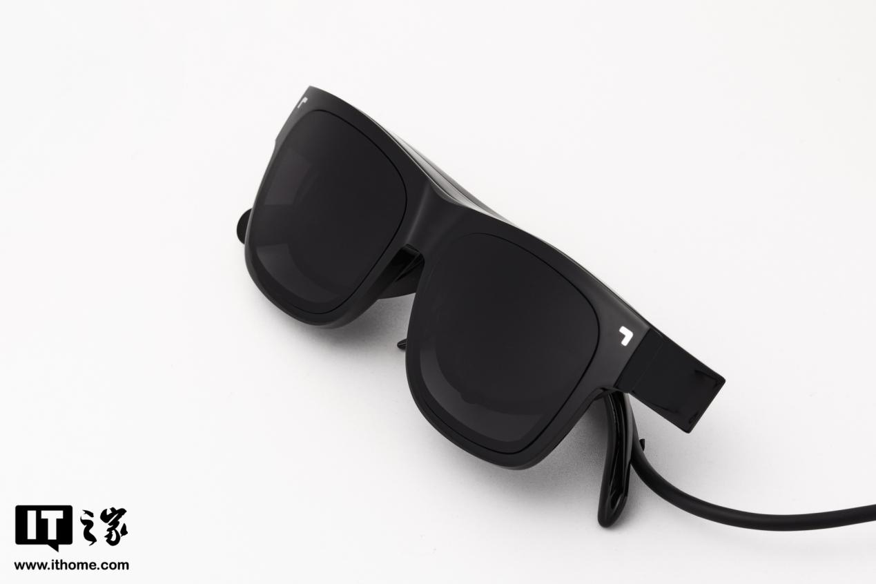 Thunderbird Air smart glasses experience: lightweight, high-value ...