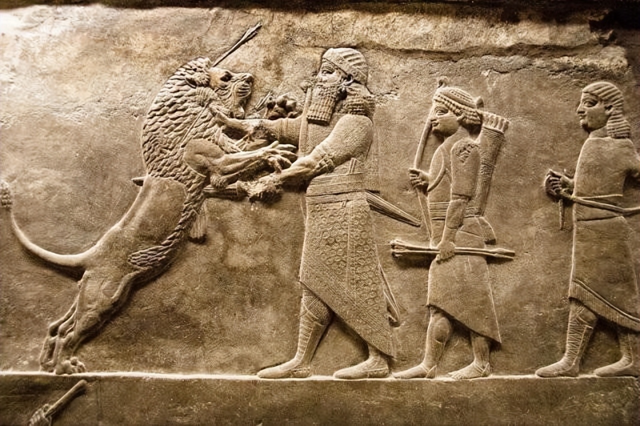 What was the military strength of the ancient Assyrian Empire? How did ...