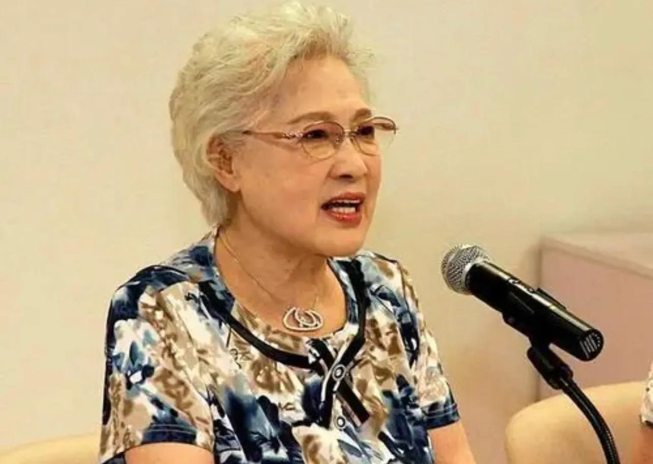 Elegant Goddess - The Legendary Life of Teacher Qin Yi - iMedia