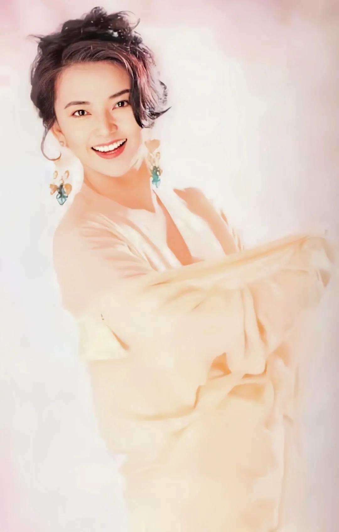 Hu Huizhong's nostalgic photo 5 - iNEWS