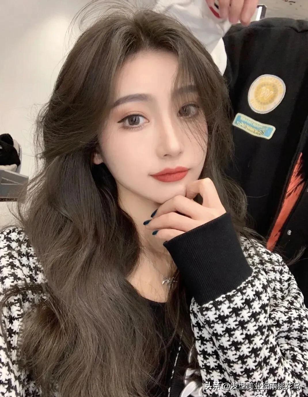 Summer big wavy roll - iNEWS