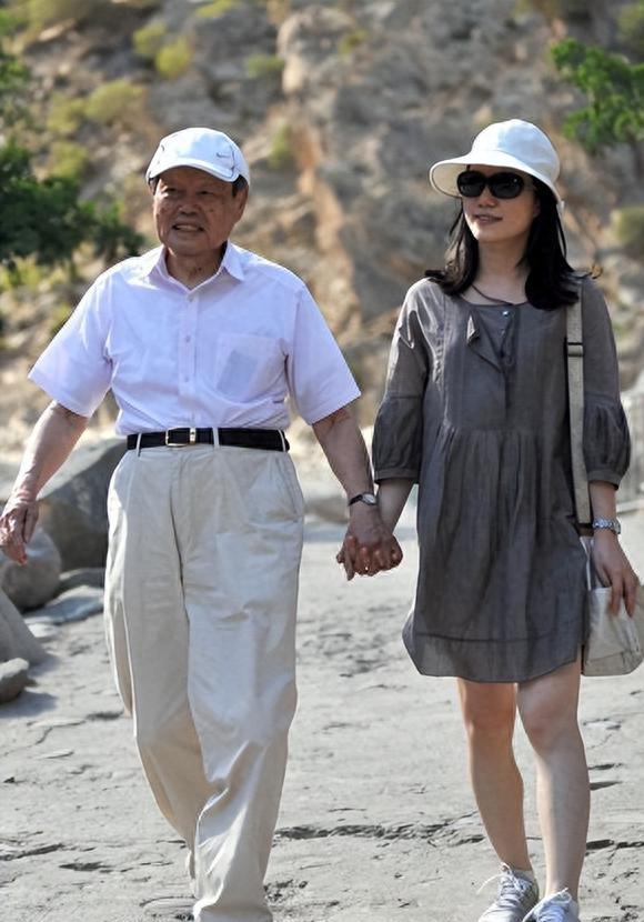 Time is no obstacle, love is irresistible - the fantasy love story of Chen Ning Yang and Weng ...