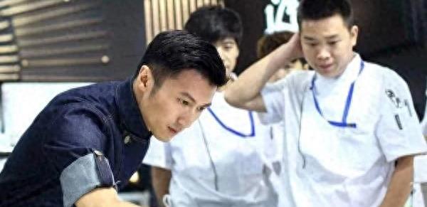 Nicholas Tse is so excited! Cecilia Cheung took her children home for a ...