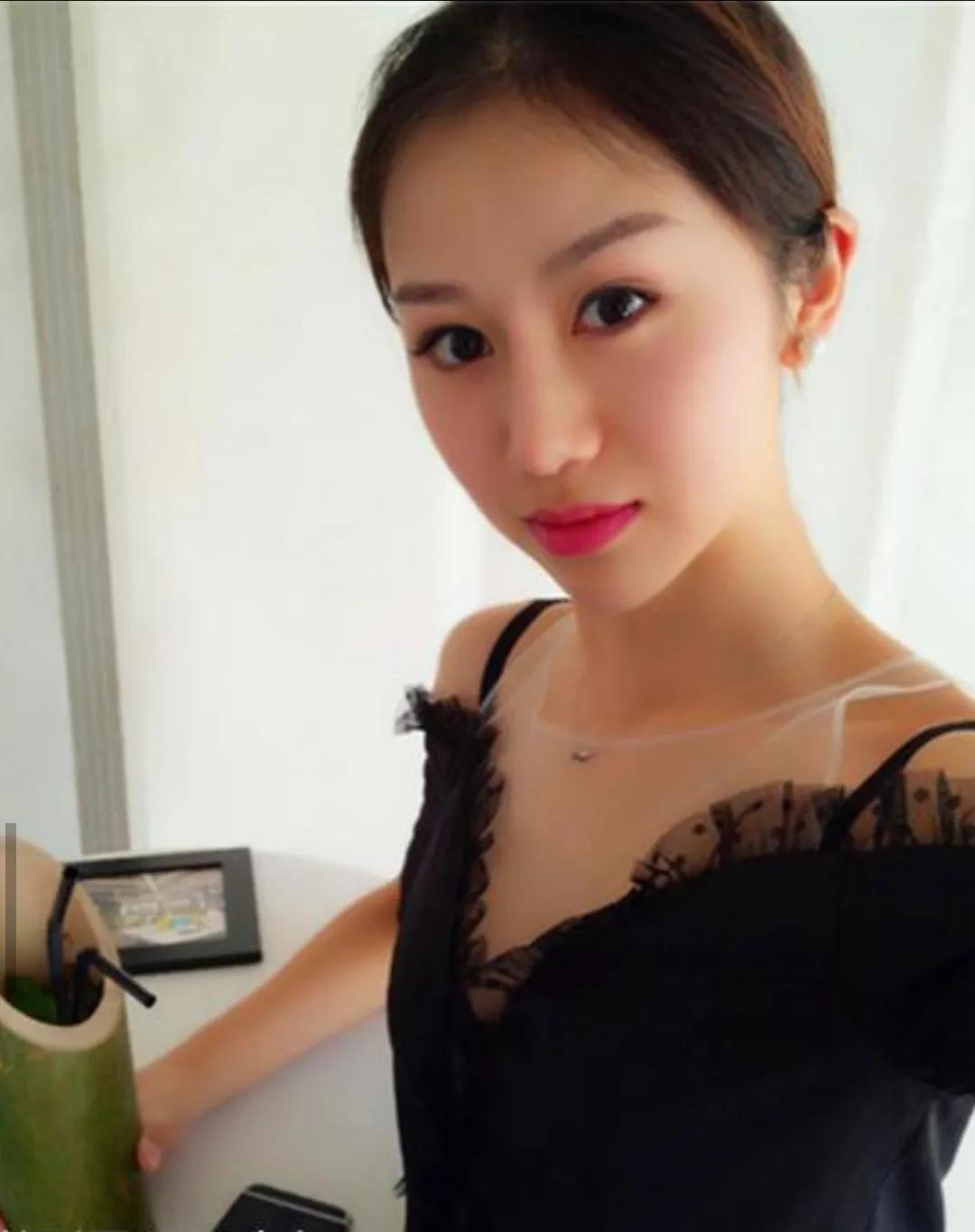 Charming Chen Lu Meitu Photo - iMedia