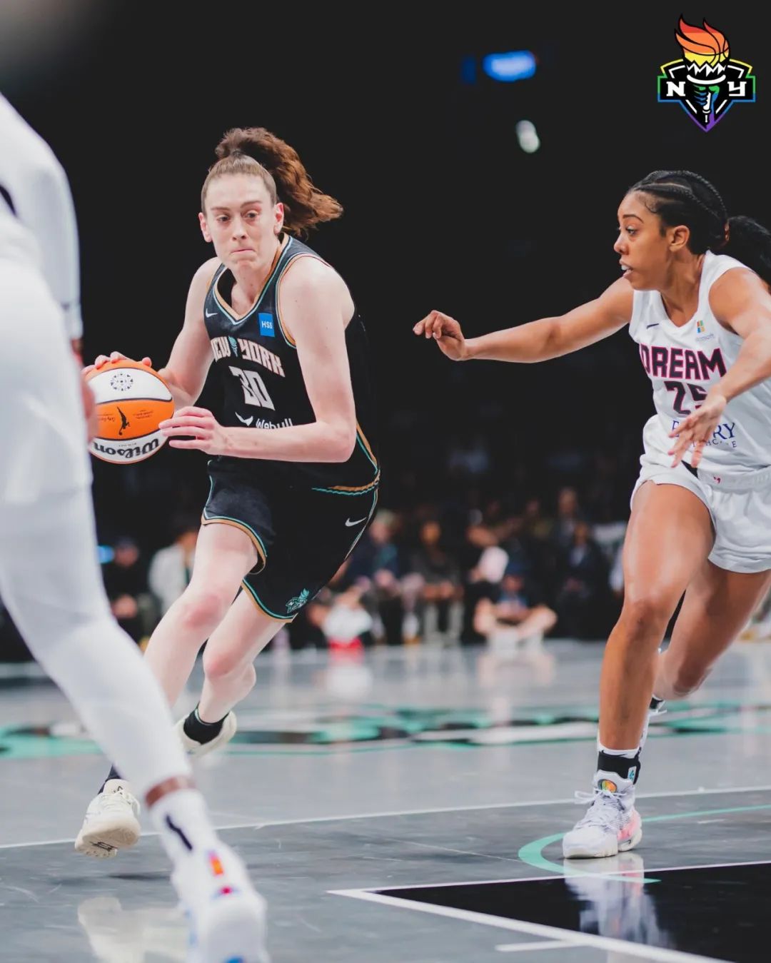 Dream-Freeman: Gray is brave, does Dream block the freeman at home? - iNEWS