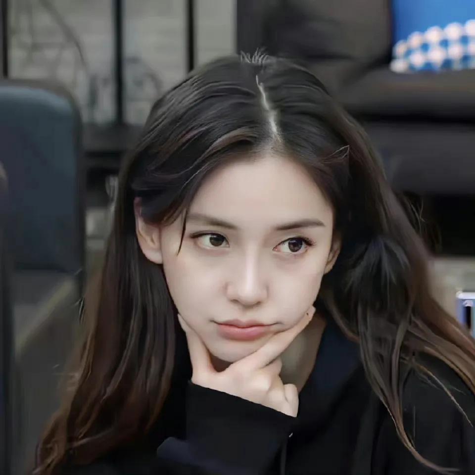 Baby Yang Ying's head portrait - iNEWS