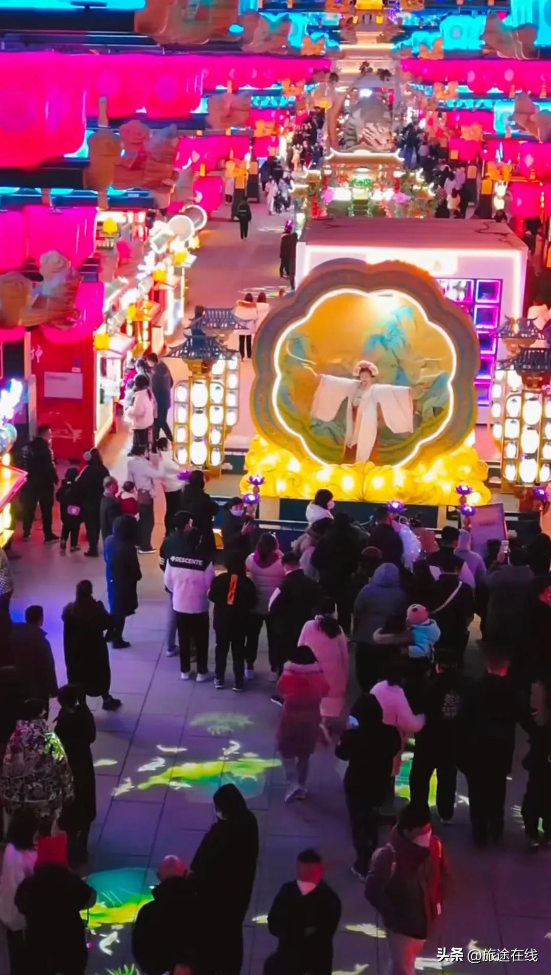 The "Song Everlasting City" scenic spot is located in Dongping, Tai'an ...