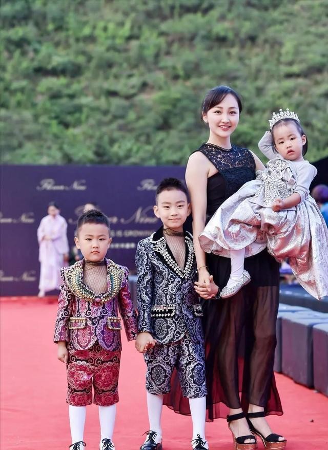 Actress Xin Yue: Married Yu Zhen, who is 13 years older than her, and ...