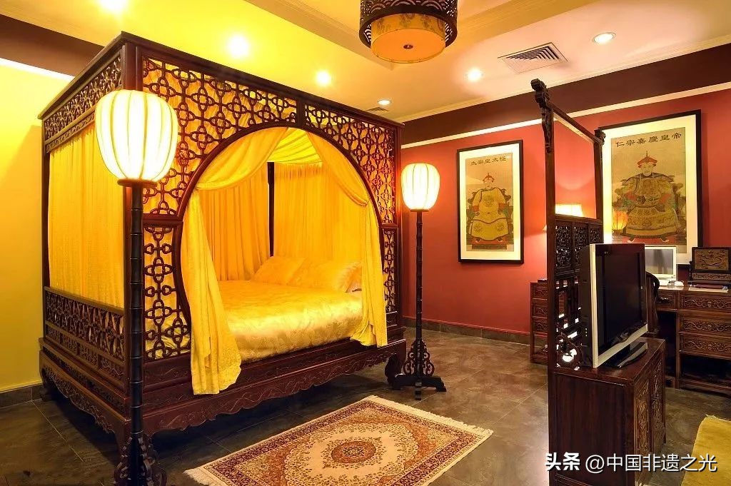 Chinese bed furniture: step bed, canopy bed, Luohan bed, imperial ...