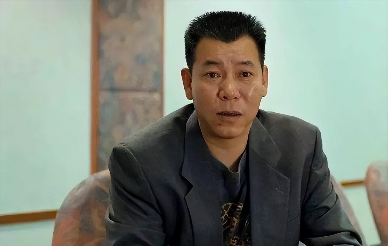 Lee Shau Kee, one of the "Four Evil Men", died of cancer, and Louis Koo ...