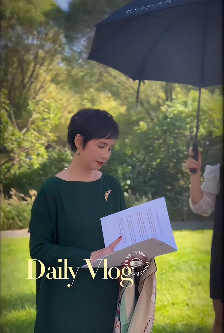 Xu Li: The ceiling of the clothing industry, the 61-year-old wore a ...