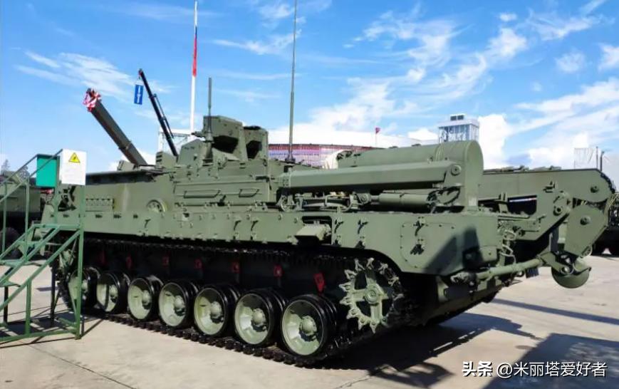 Russia unveils new T-16 armored recovery vehicle - iMedia