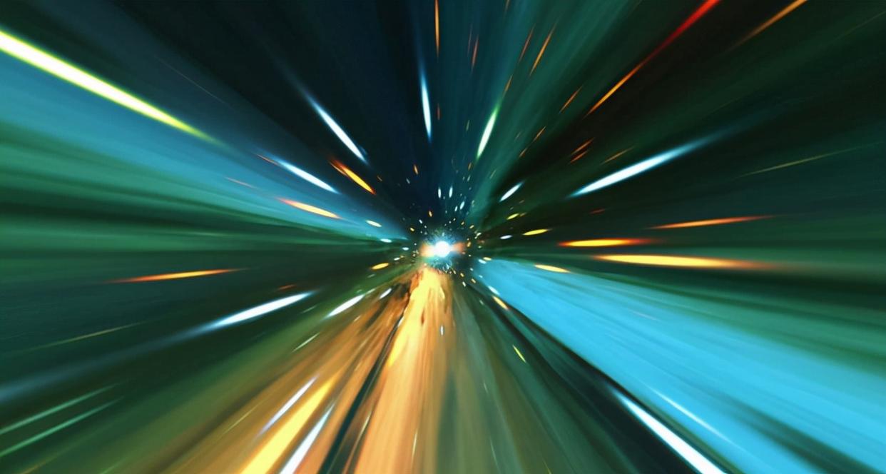 How did light reach the speed of light?Who gives it the impetus? - iNEWS