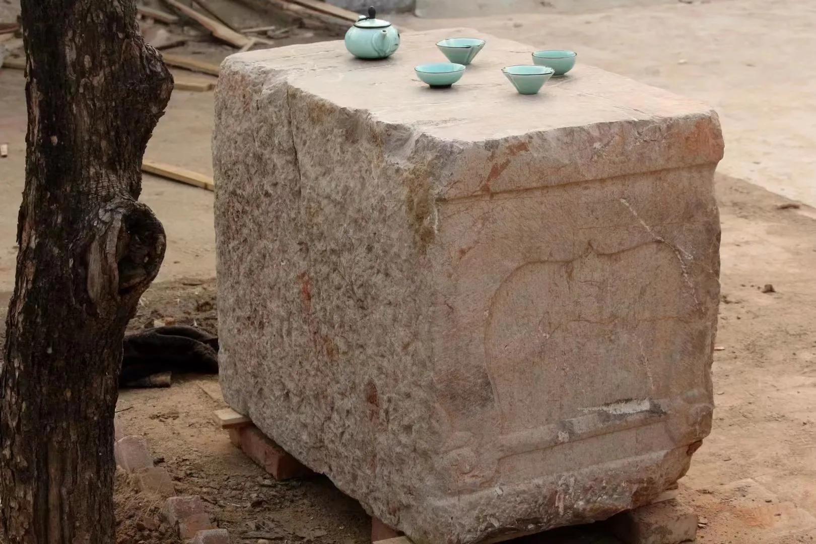 [Chen Yiyi·Stone Table] - iNEWS